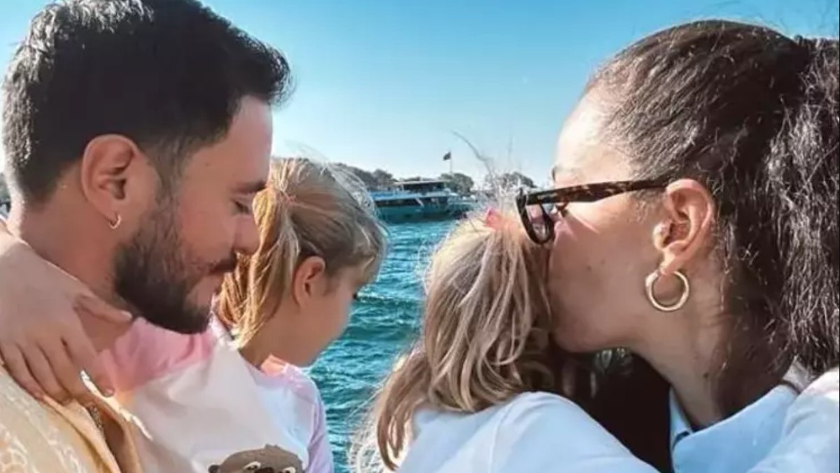 Pelin Akil ve Anıl Altan, kızlarının doğum günü için buluştu - Telegramapps